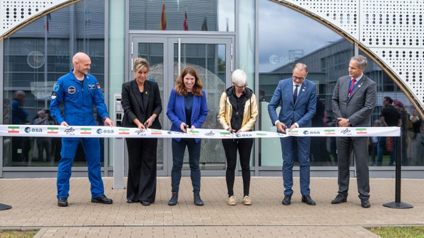Training facility for astronautical and robotic missions to the Moon