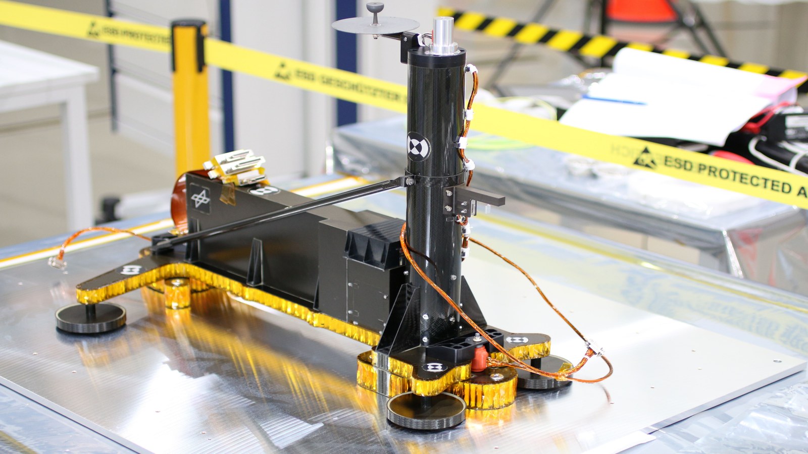 InSight - Beneath the surface of Mars